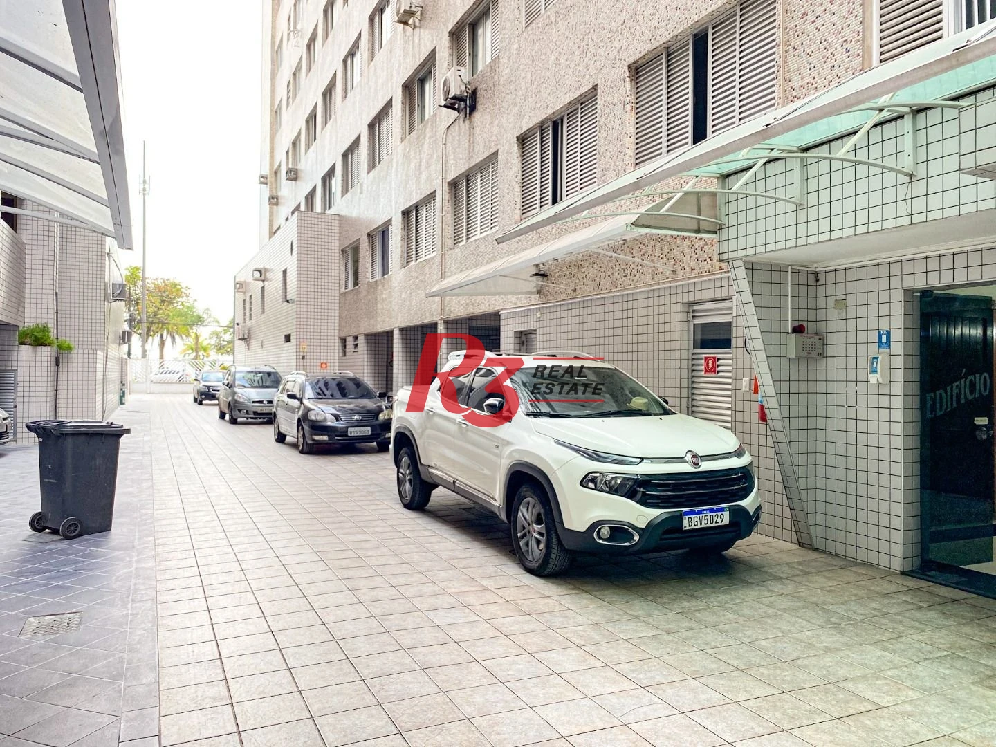 Edificio Veneza - R3 Imobiliária em Santos Edificio Veneza - R3 Imobiliária em Santos